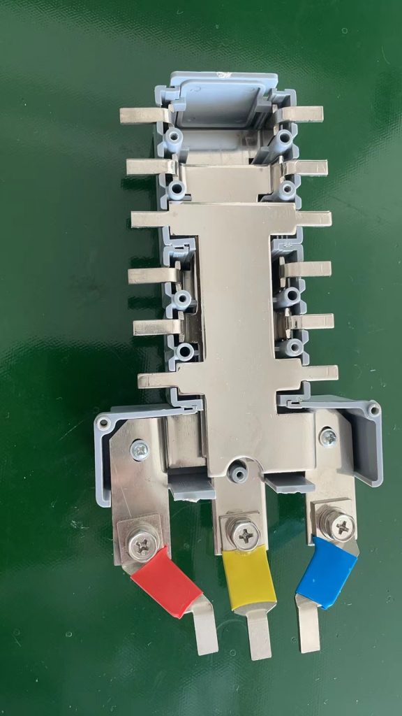 Three Phase 125A 250A Large Ampere Comb-Shaped Conlux Busbar For Din ...