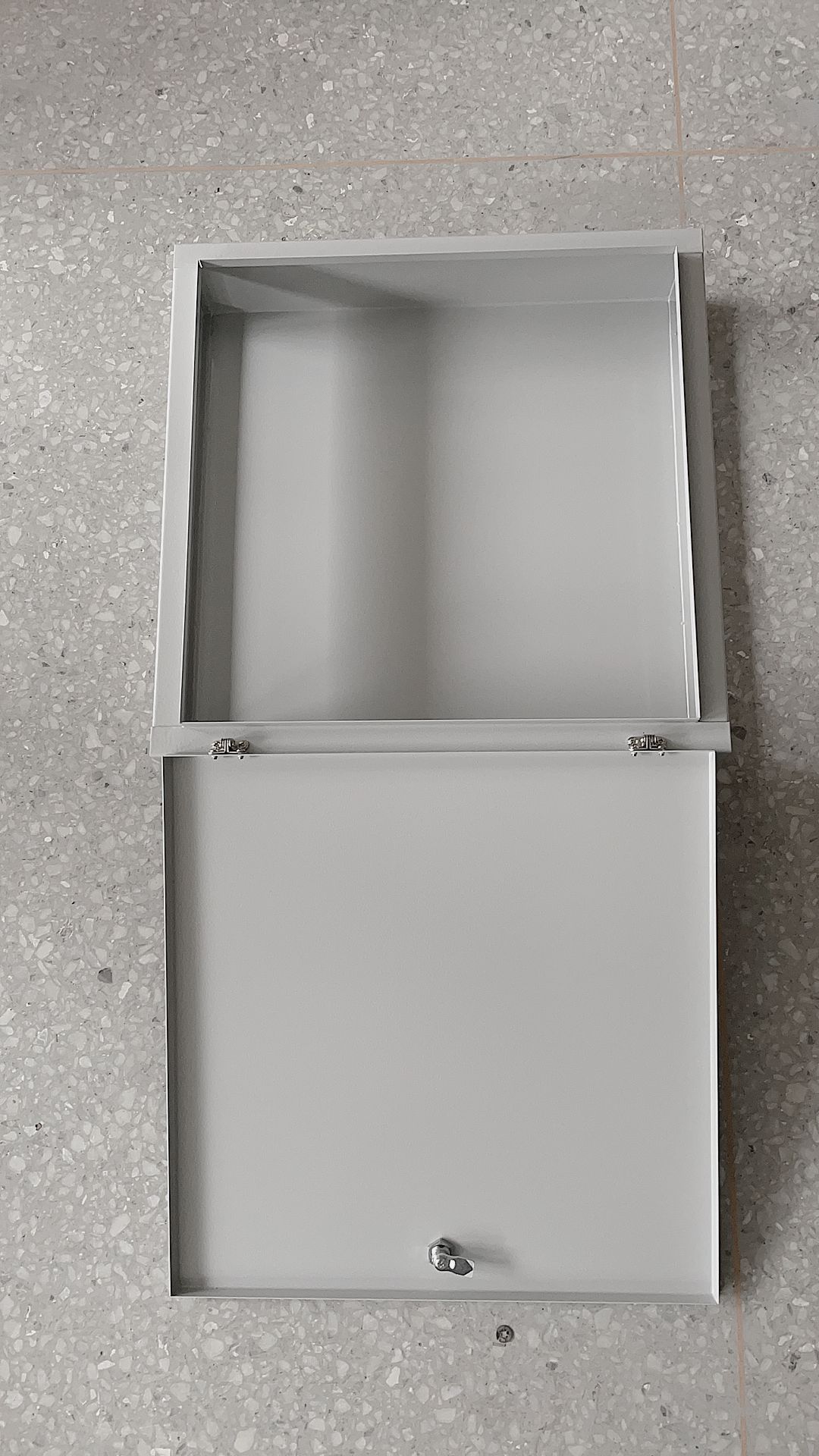 tel-box-400 - Distribution board, circuit breaker, fish tape, cable ...